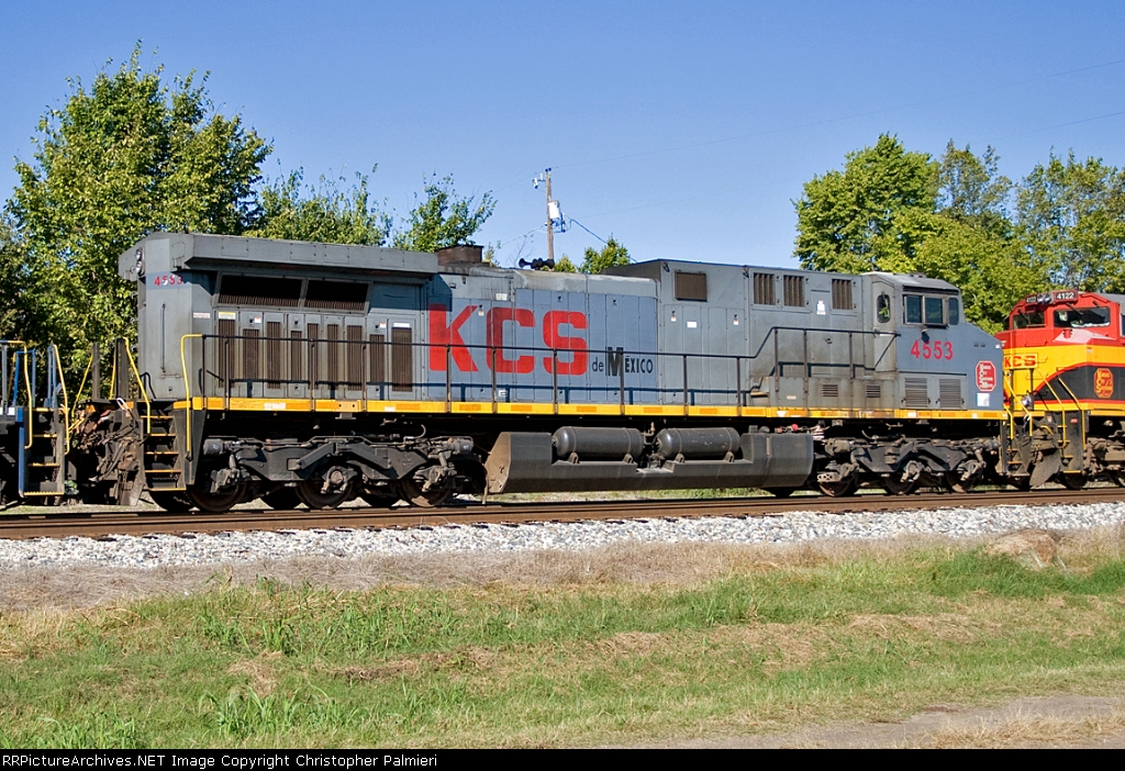 KCSM 4553 on KCS M-SHKC-30
